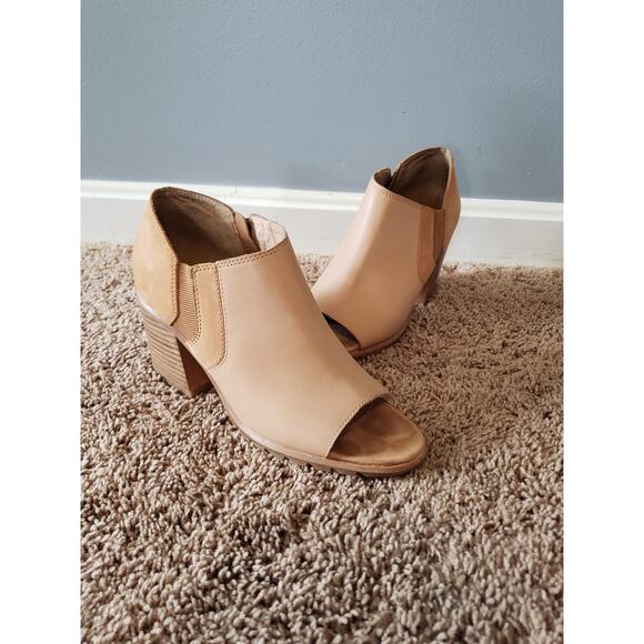 Sorel | Shoes | Sorel Nadia Honest Beige Peep Toe Chunky Block Wedge ...